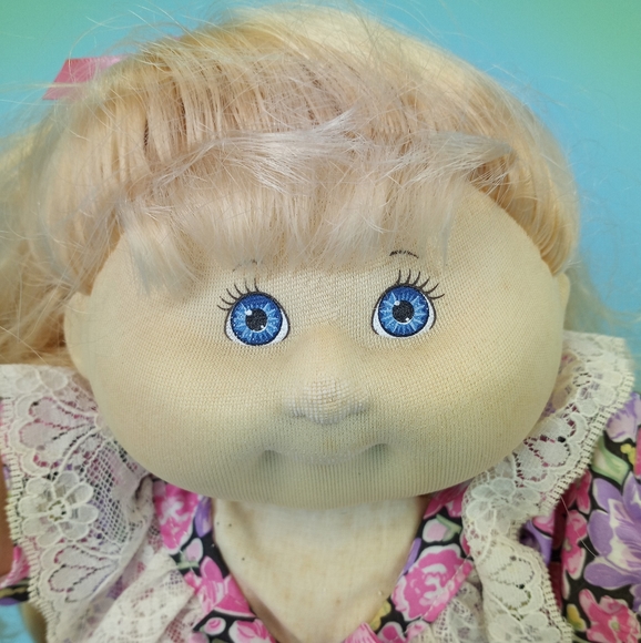 Hasbro | Toys | Hasbro 992 Limited Edition Cabbage Patch Kids Zora Mae ...